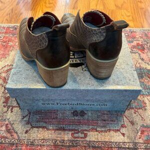 Freebird by Steven | Shoes | Freebird Sadie Stone Croco Leather Shoes | Poshmark